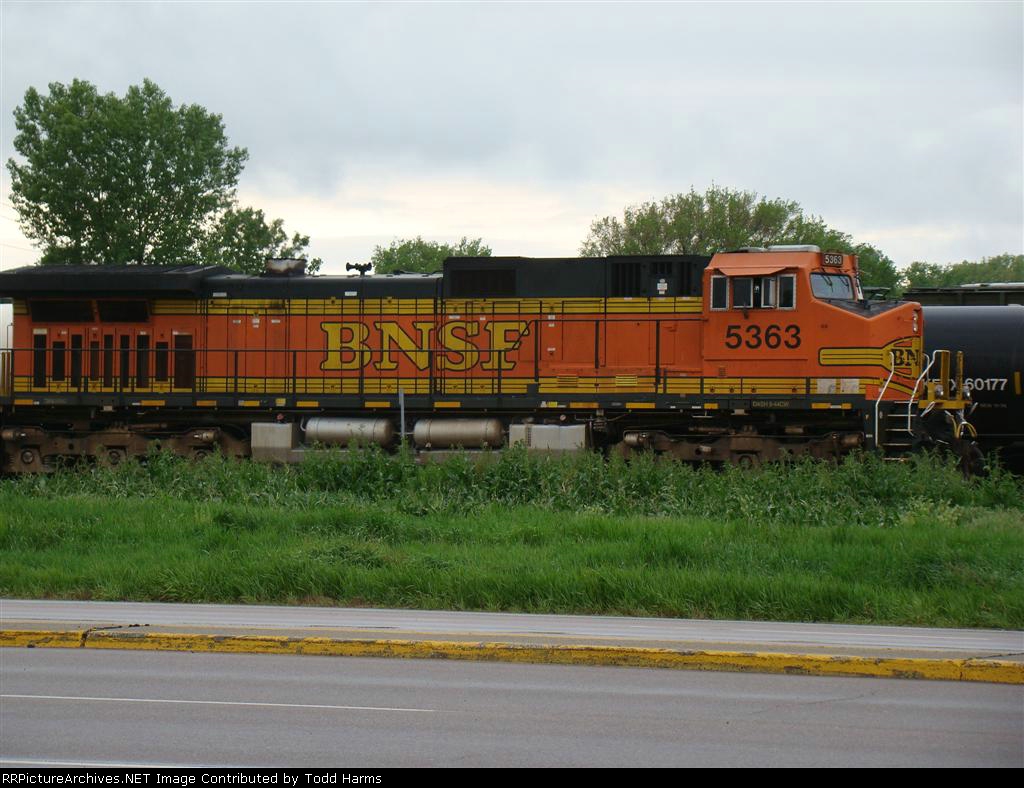 BNSF 5363